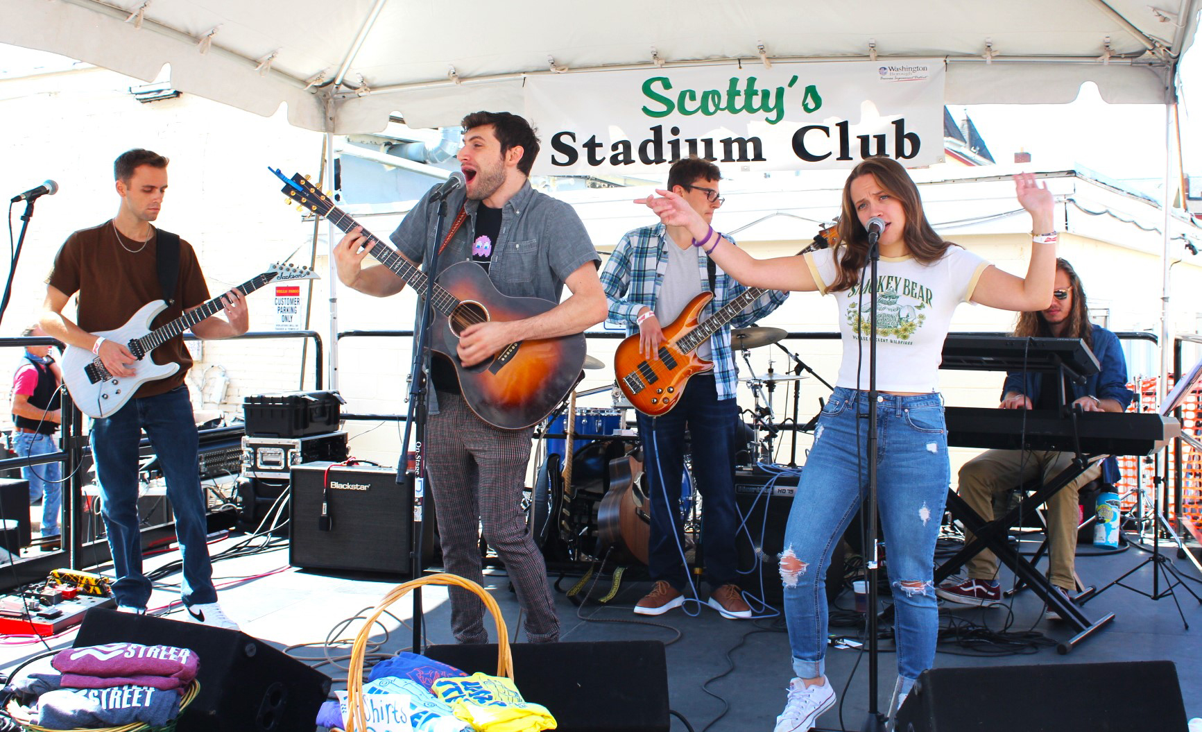 Thousands Bask in Music at Festival in the Borough | Inside Warren